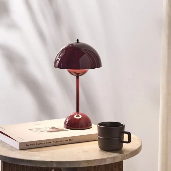 Modern LED table lamp, wireless and dimmable – MINOPIA